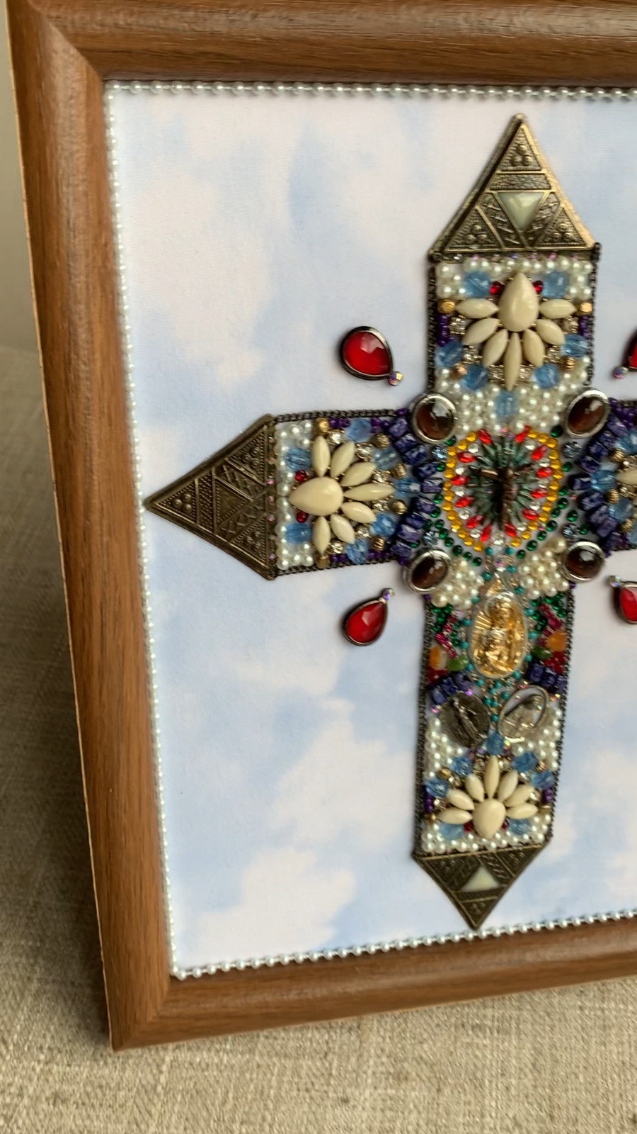 Framed Jewelry Cross Multicolored Vintage/Modern Rhinestone Jewelry ...