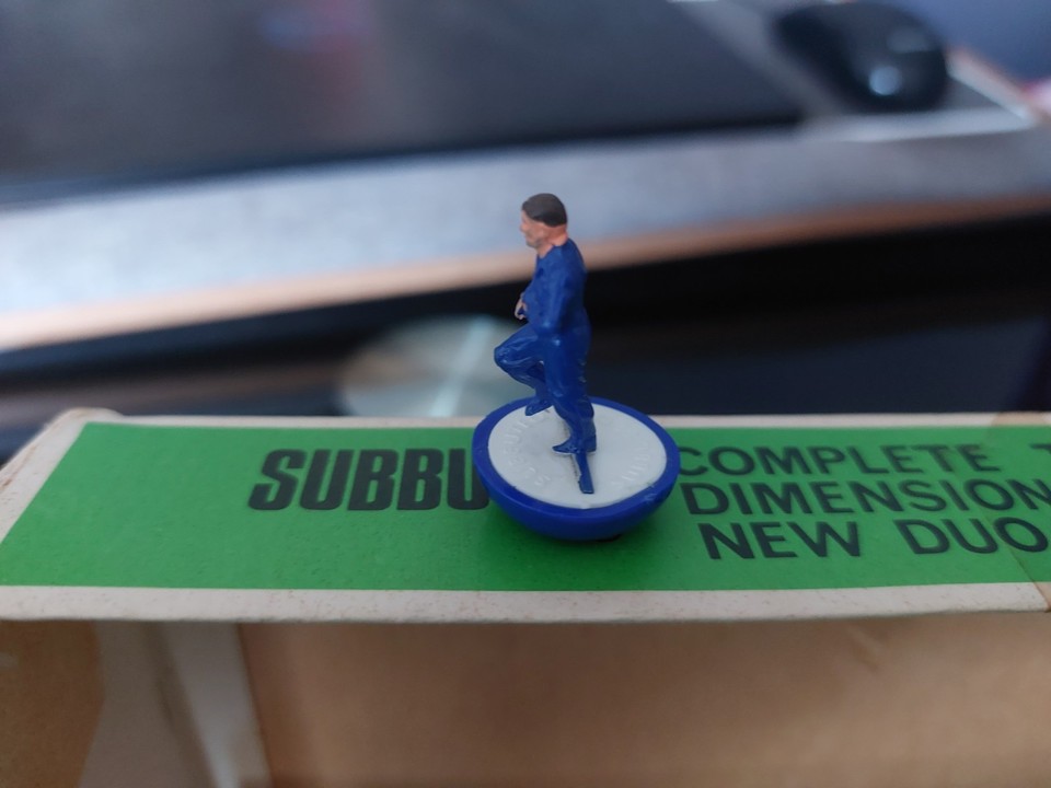 Subbuteo Dark Blue Tracksuit Team C103 Complete HW Heavyweight Boxed | eBay
