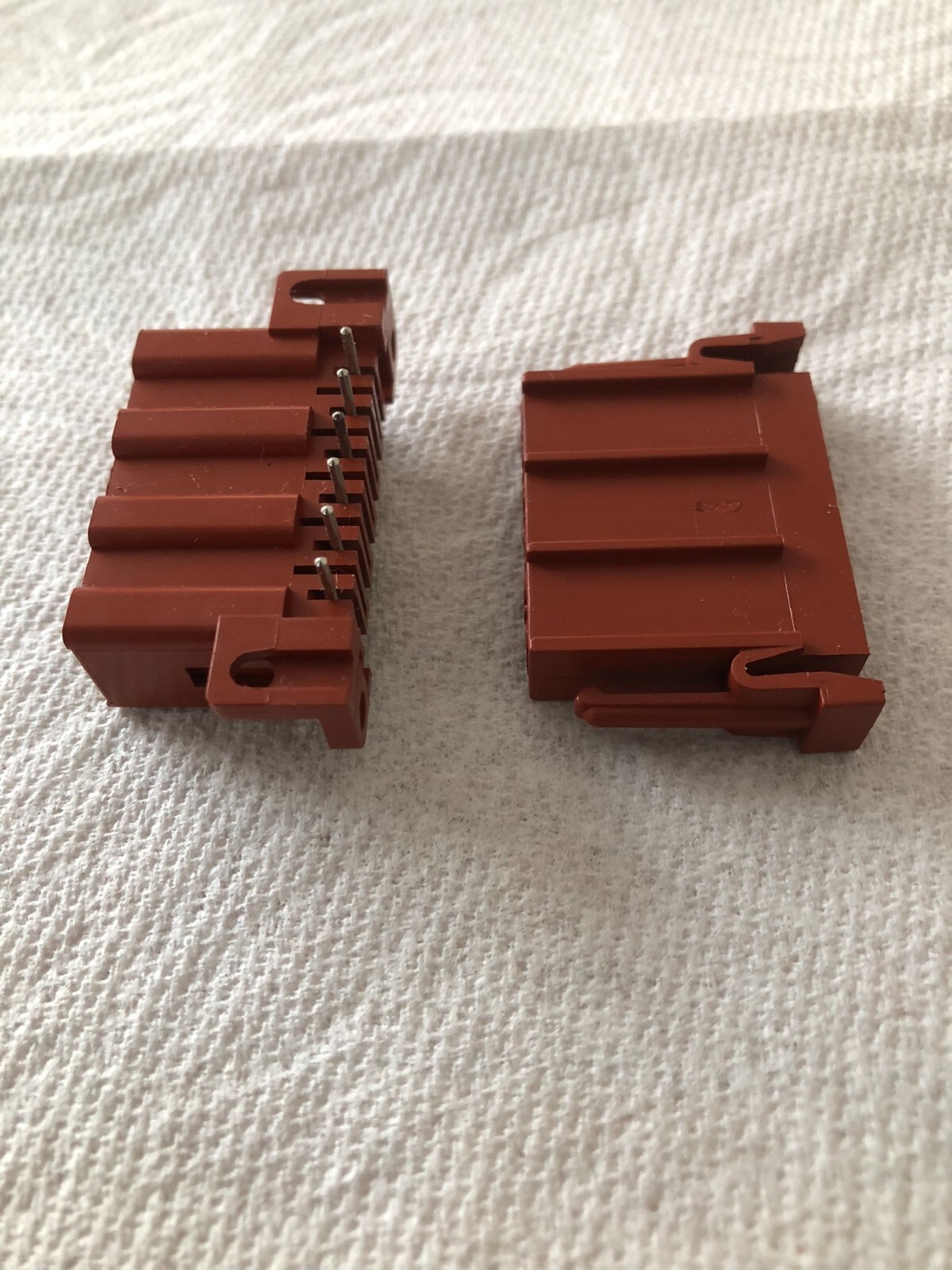 Amp/Tyco/Metermite Wire To Board 6 Pin Header with Mating Connector | eBay