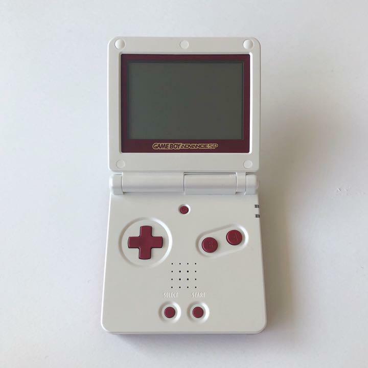 Nintendo Limited edition Game Boy Advance SP Famicom color body from ...