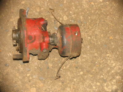 International IH Farmall Tractor Distributor H M Super M H 300 350 400 ...