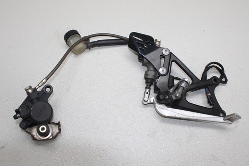 09-14 YAMAHA YZF R1 YZF-R1 RIGHT REARSET FOOT PEG REAR MASTER & CALIPER ...