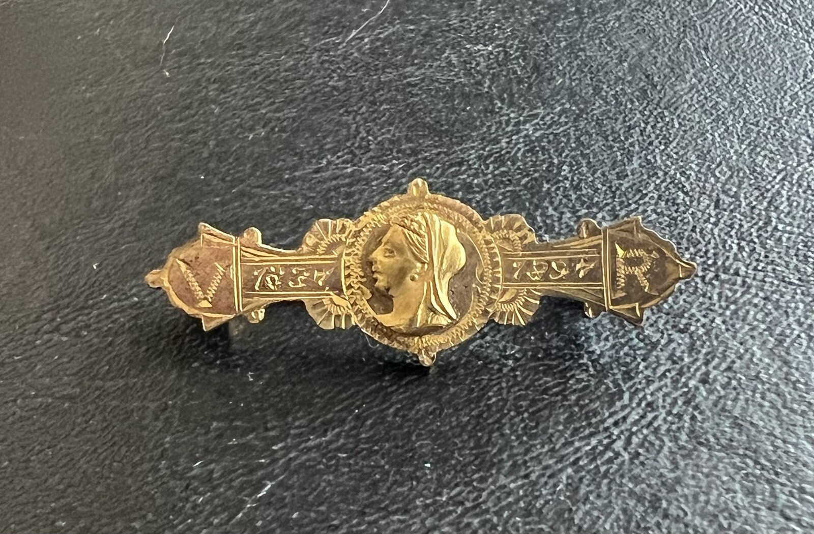 Victorian Gold Filled Commemorative Queen Victoria Jubilee Brooch. 1837 ...