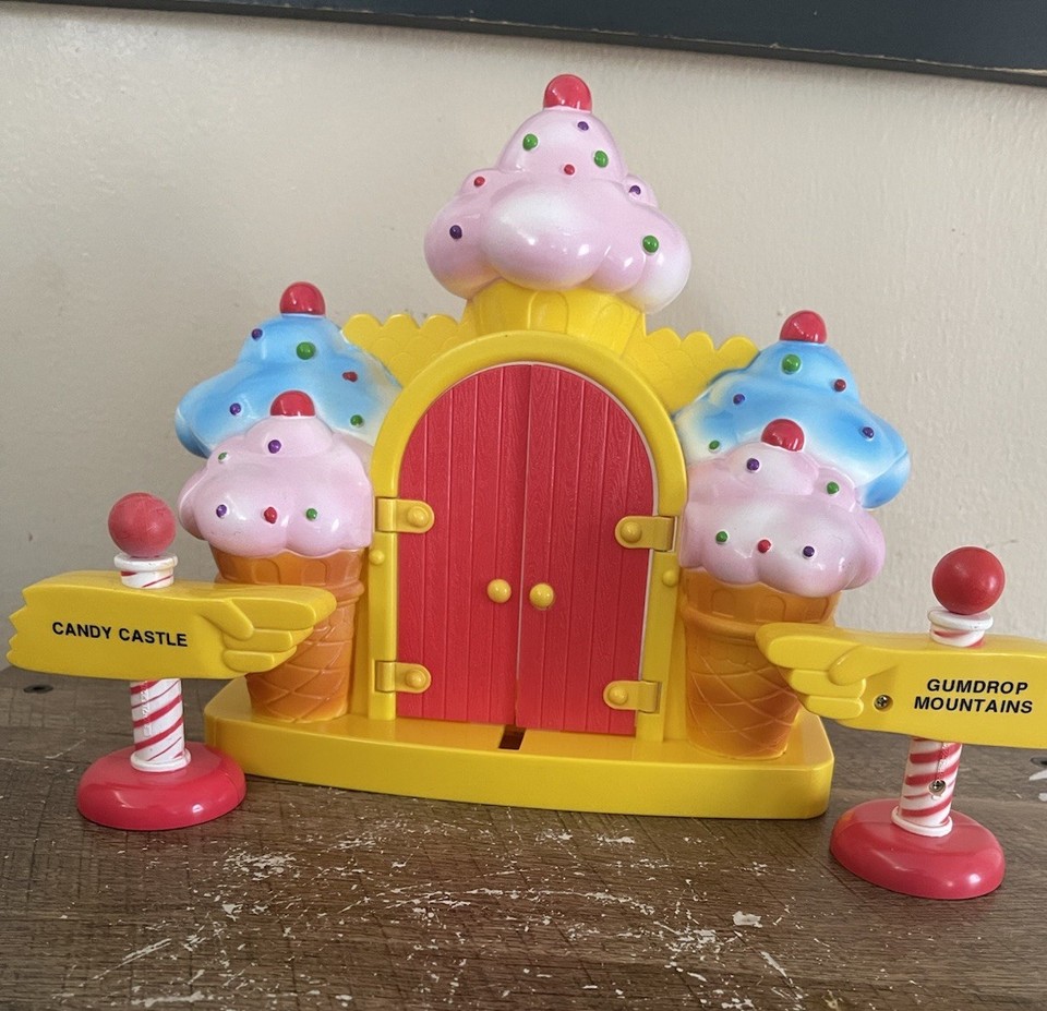 Candyland Train Set Battery Hasbro 2002 Set w/Sounds, Moves w/Box ...