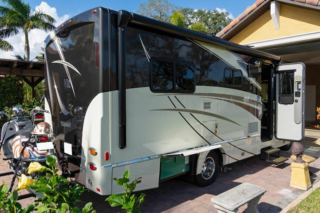 2014 Mercedes-Benz Winnebago 3500 Winnebago 25Q RV Camper | eBay