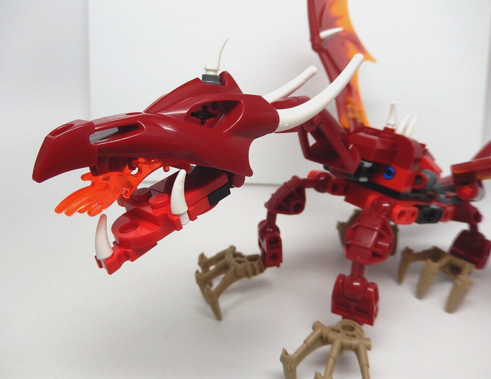 Lego 7017 Viking Catapult versus the Nidhogg Dragon Vikings 100% ...