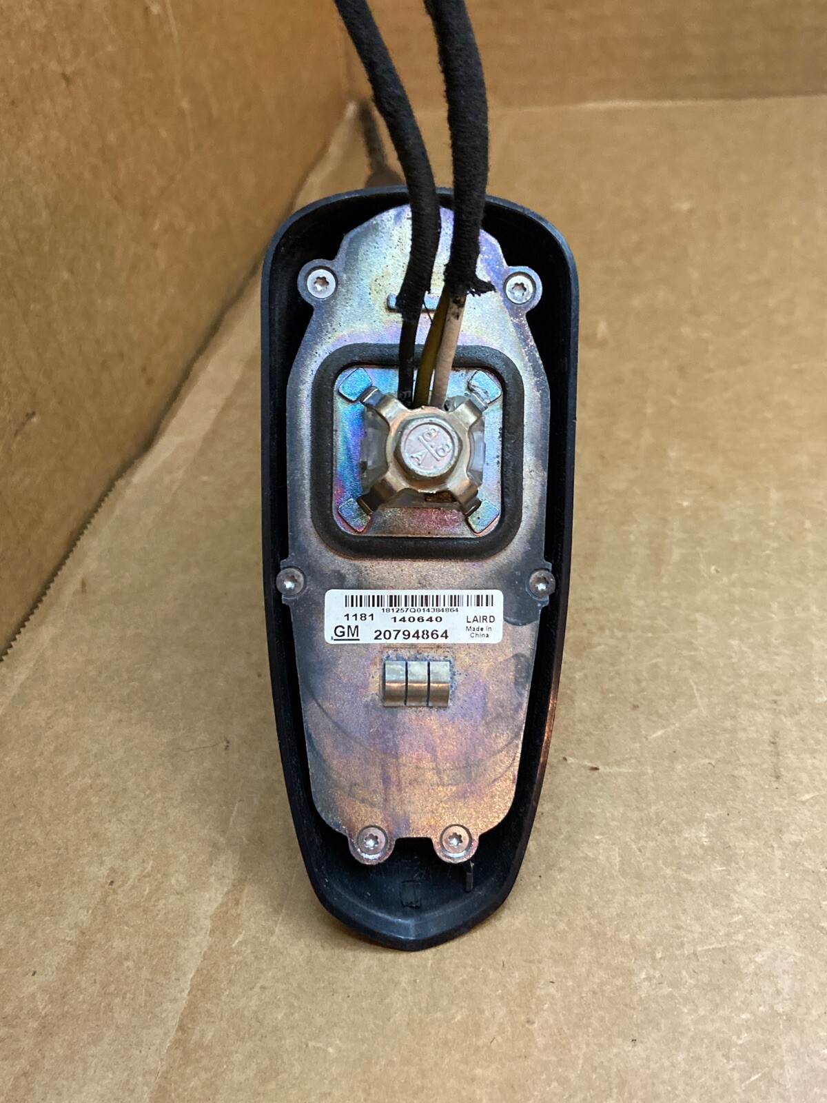 11-17 GMC Terrain Equinox Roof Mounted Radio Antenna Base Mast Assembly ...