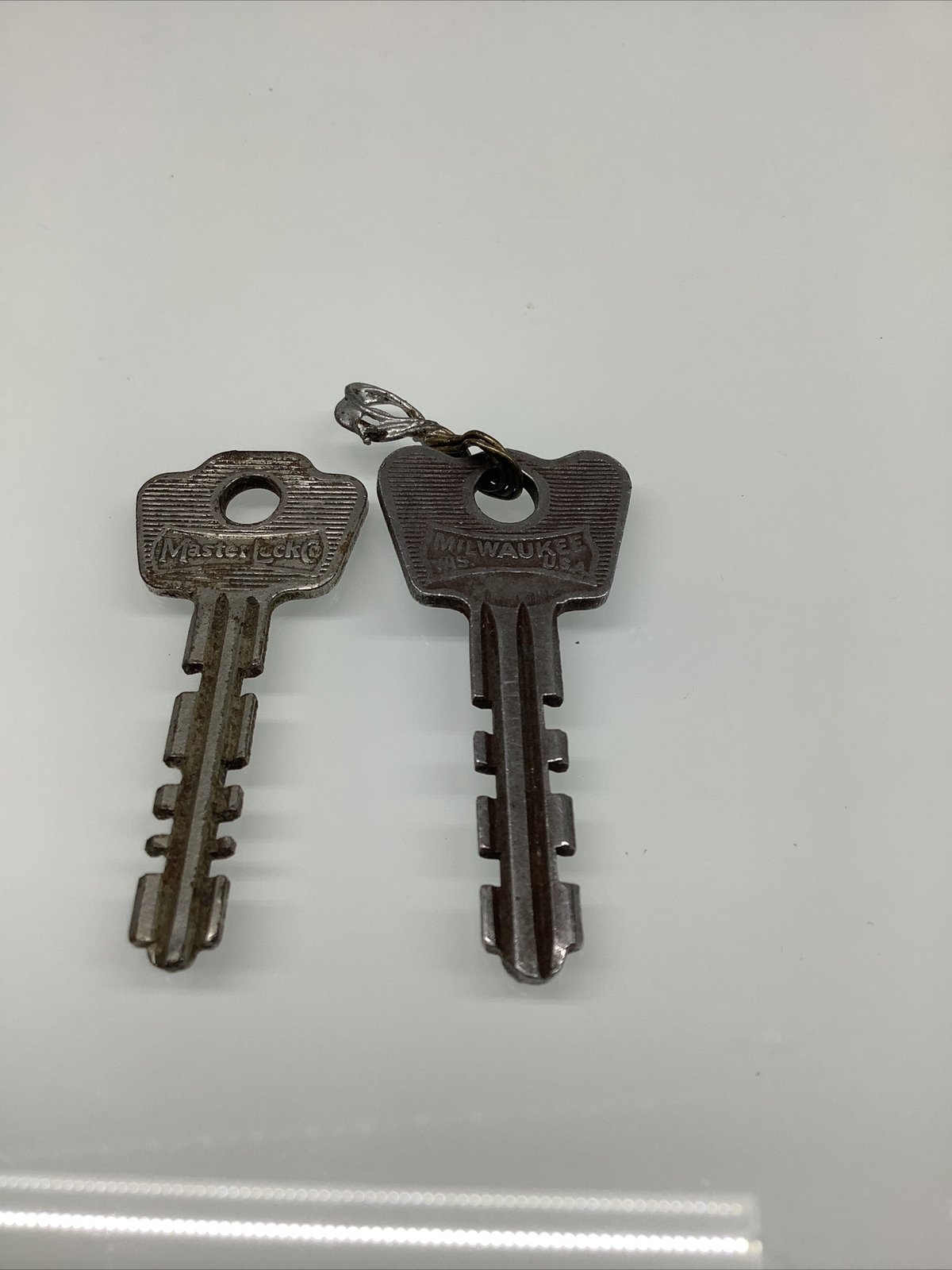 MASTER Lock Co Key Milwaukee WI 1.75” Lot Of 2 | eBay
