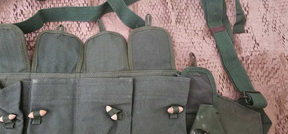 GENUINE ORIGINAL CHINESE MILITARY TYPE 81 CHEST-RIG BANDOLIER POUCH NOS ...