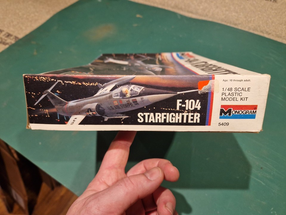 Monogram 1/48 F-104 Starfighter plastic model kit #5409 | eBay UK