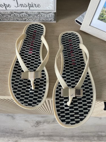 Coach Landon Cream Women's Sandals Bow Accent size 6 | eBay