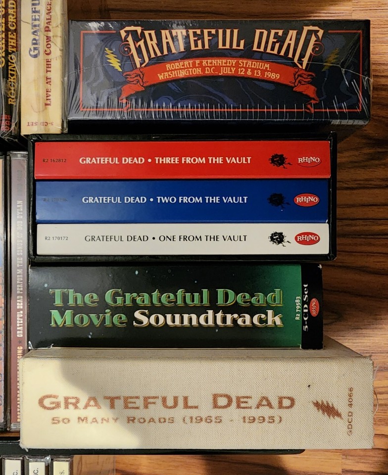 Grateful Dead 44 CD Lot 1974-2021 Psychedelic Rock Jam Band Jerry ...