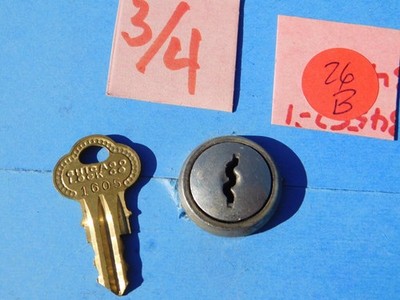 1950s Arcade Game Lock & Key ~ 3/4 inch - Chicago key 1605 | eBay