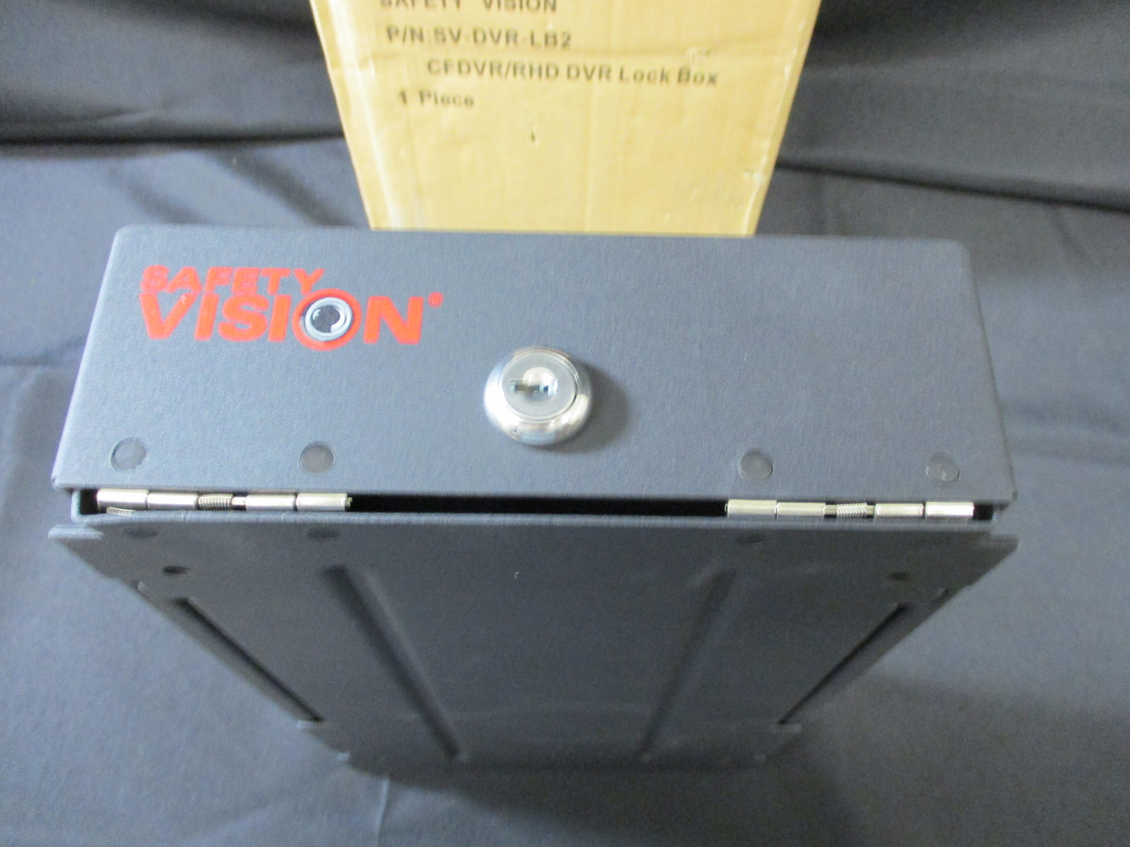 *NEW* SAFETY VISION SV-DVR-LB2 LOCK BOX WITH KEYS | eBay