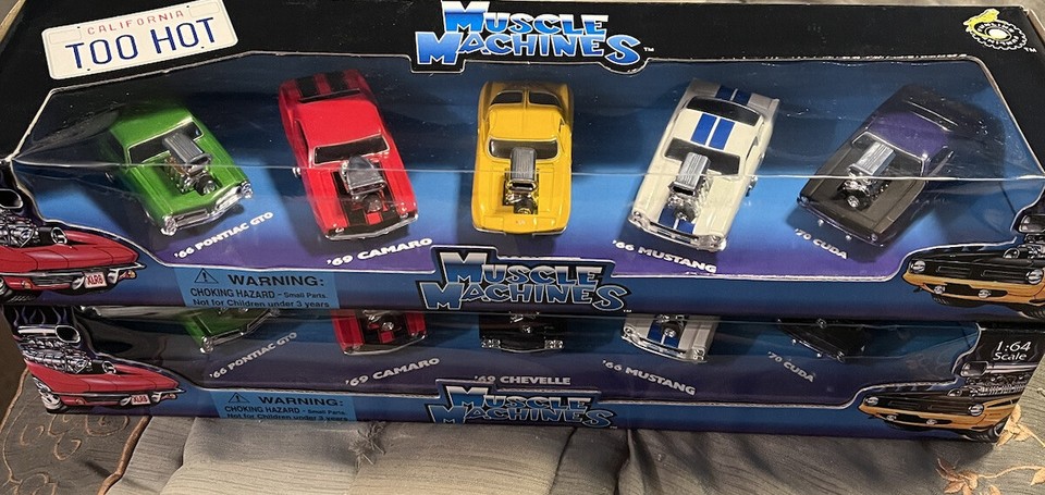Muscle Machines California Too Hot Lot Of 2 - 5 Car Sets] 71184 1:64 ...