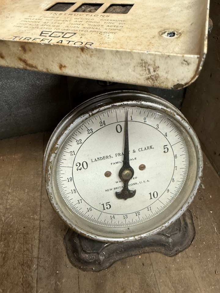 90-M-302 Eco Tireflator Air Meter Pump Inflator Porcelain Dial Face ...