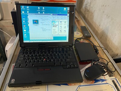 Mint IBM THINKPAD 560X PENTIUM VINTAGE WINDOWS Me Museum Quality ...