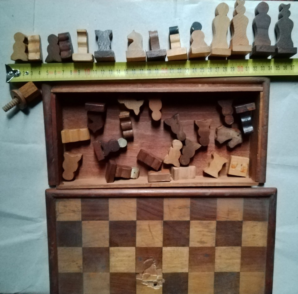 German Original Nazi Chess,1943 ,Missed 1 Horse Pice-Need Restoration ...