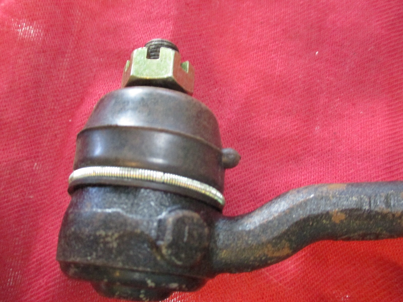 1972-79 Datsun 620 pickup Ute steering side rod tie rod 101-2682 Beck ...