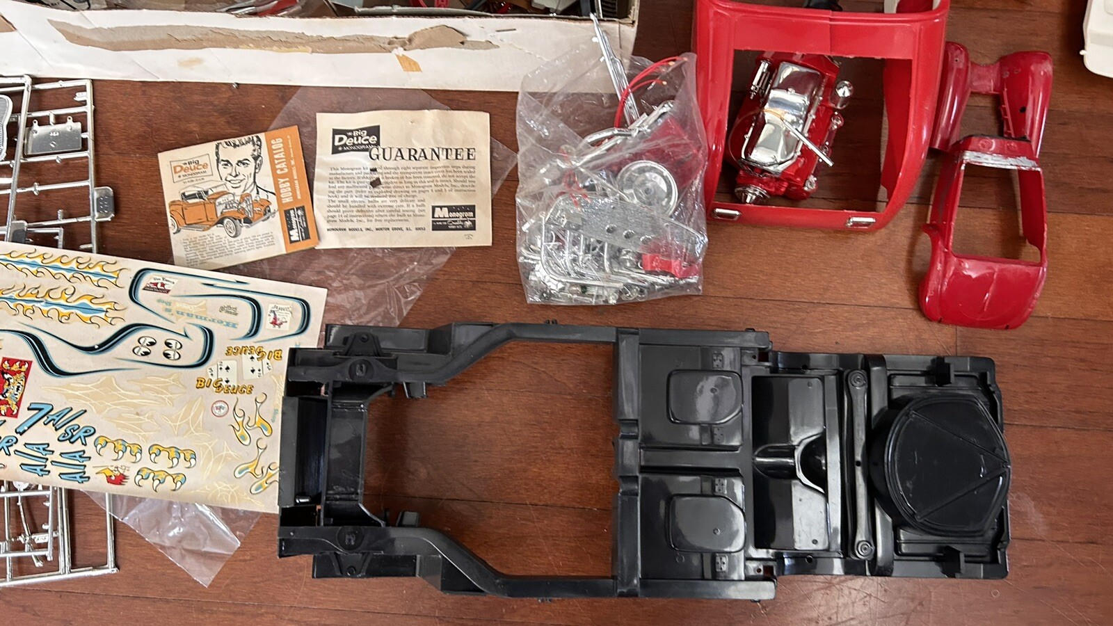 VINTAGE 1963 MONOGRAM THE BIG DEUCE CLASSIC '32 FORD ROADSTER MODEL KIT ...