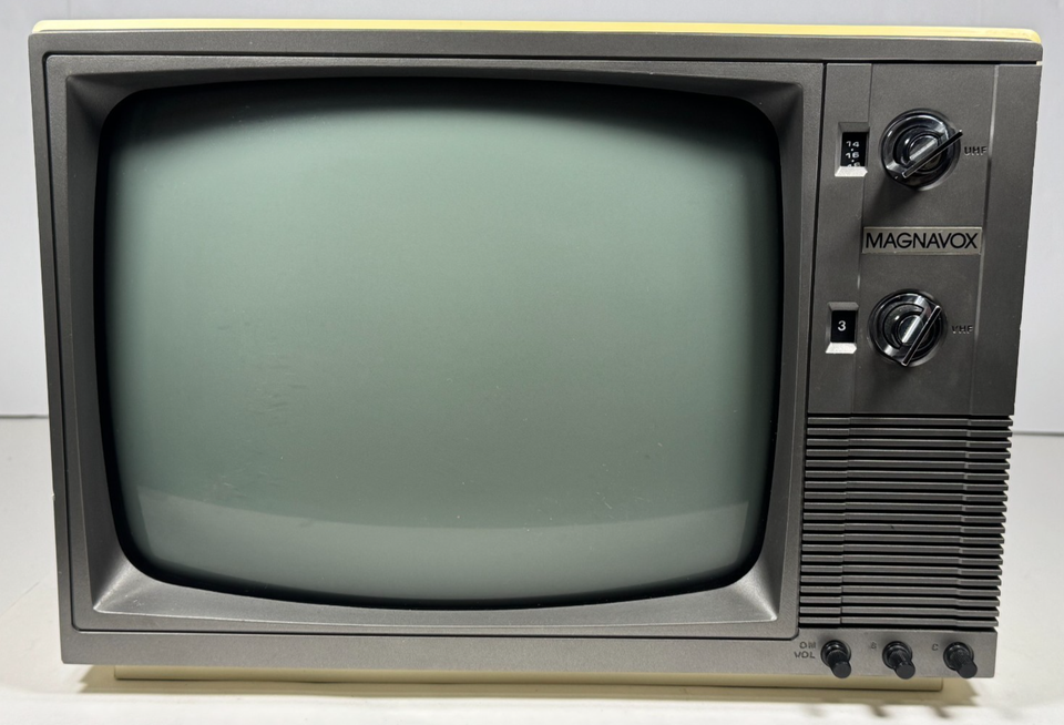 Vintage 1983 Magnavox Portable CRT Retro TV 12” Television Antenna ...