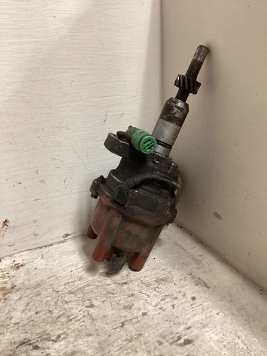 1982-1990 Toyota Pickup Truck 4runner 22R Distributor | Genuine OEM