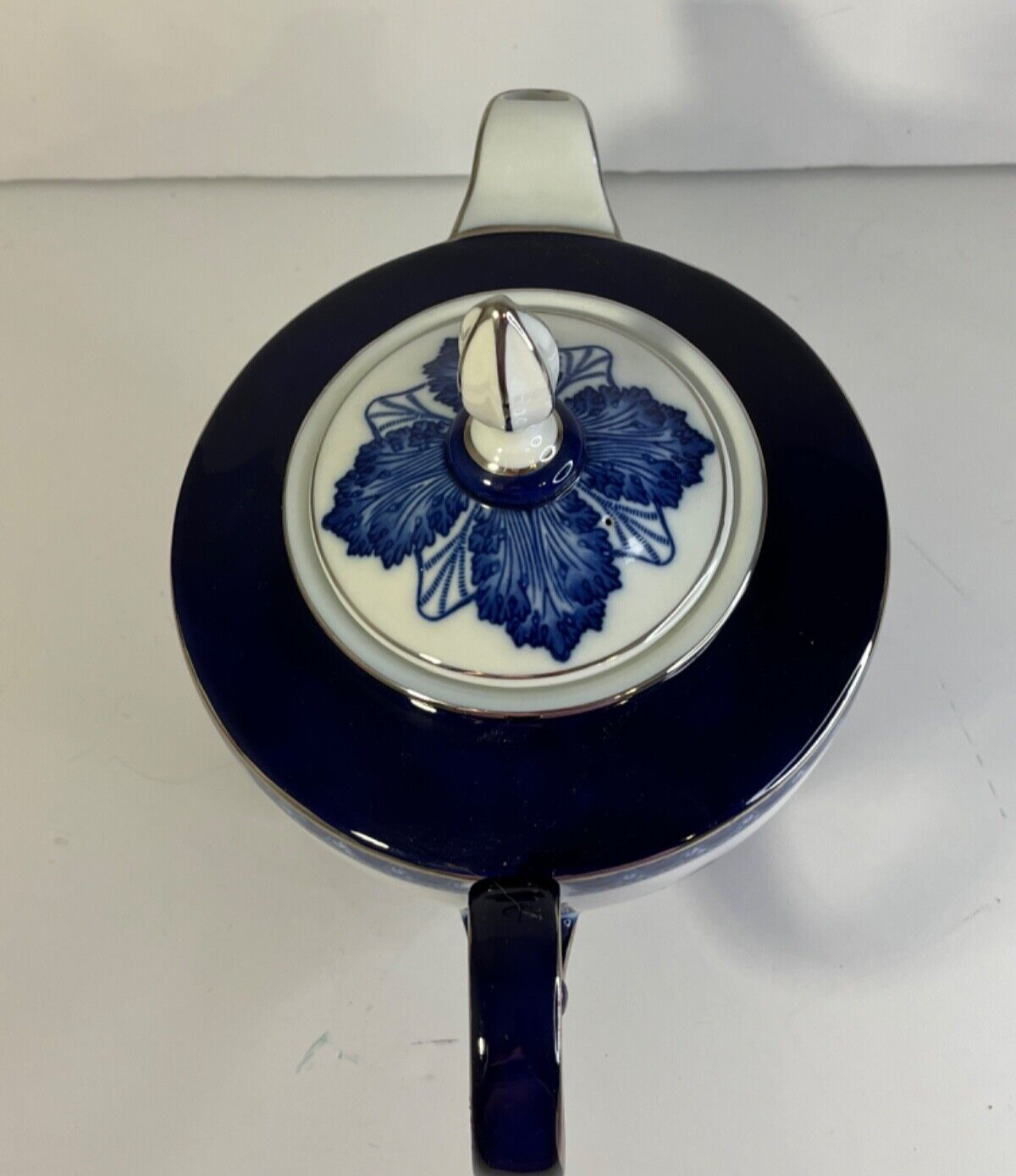 Bombay Co. Arabesque Footed Teapot Cobalt Blue White Platinum Trim | eBay