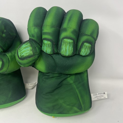 2008 Hasbro Marvel Incredible HULK Smash Hands Fists Gloves with Sounds ...
