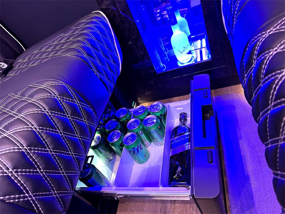 2020 Mercedes-Benz Sprinter B6 Armored Bulletproof Limousine RENNTECH ...