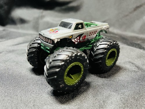 Monster Jam V8 Bomber 1:64 Scale Grey Diecast Monster Truck | eBay
