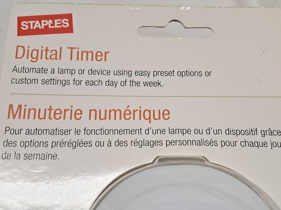 Staples 7 Day Programmable Digital Timer, Single Outlet, White, New! | eBay