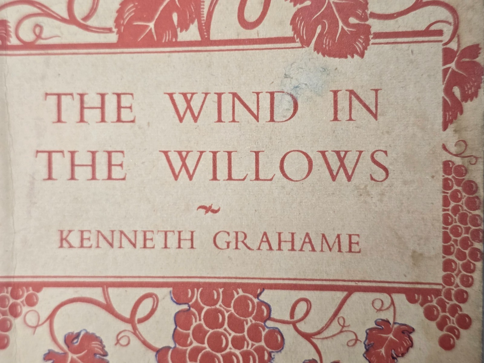 The Wind in the windows , Kenneth Grahame, this edition 1941 vintage ...