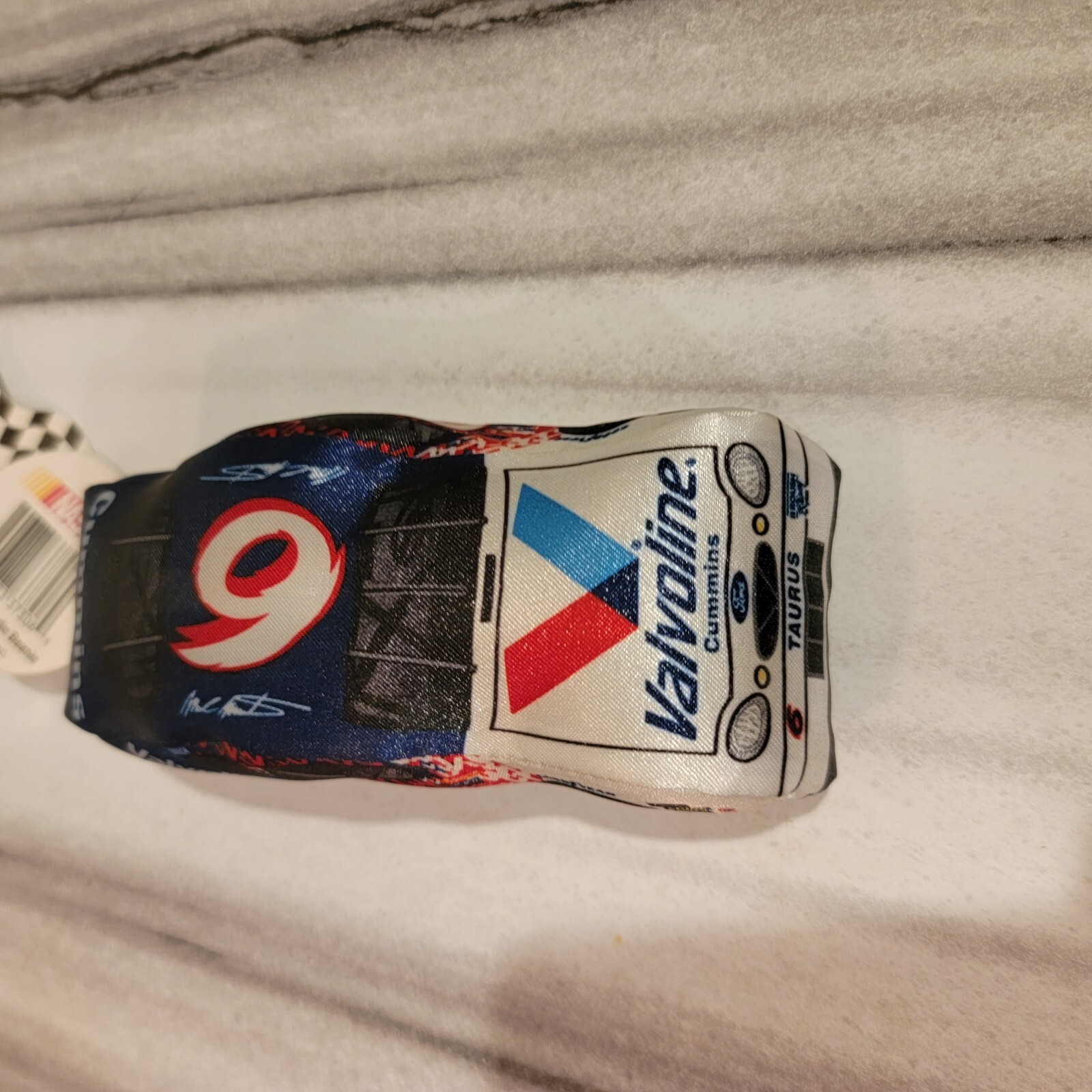 NASCAR 1998 Speedie Beanie Car Mark Martin Ford Taurus #6 Valvoline ...