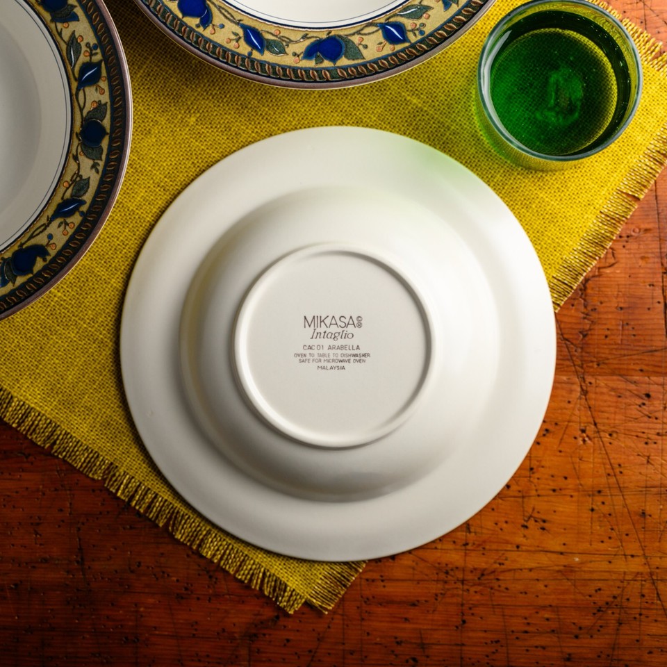 (7) Mikasa Intaglio ARABELLA Rimmed Soup Bowls Pasta 1980s Vintage ...