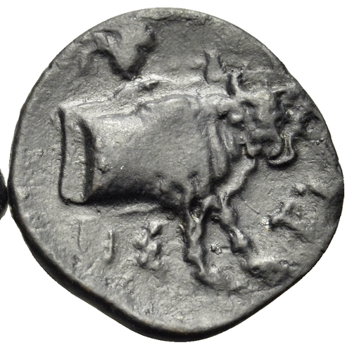 **RARE & TRIPLE-STRUCK** EUBOIA, Histiaia. 4th-3rd century BC. Æ 15mm ...