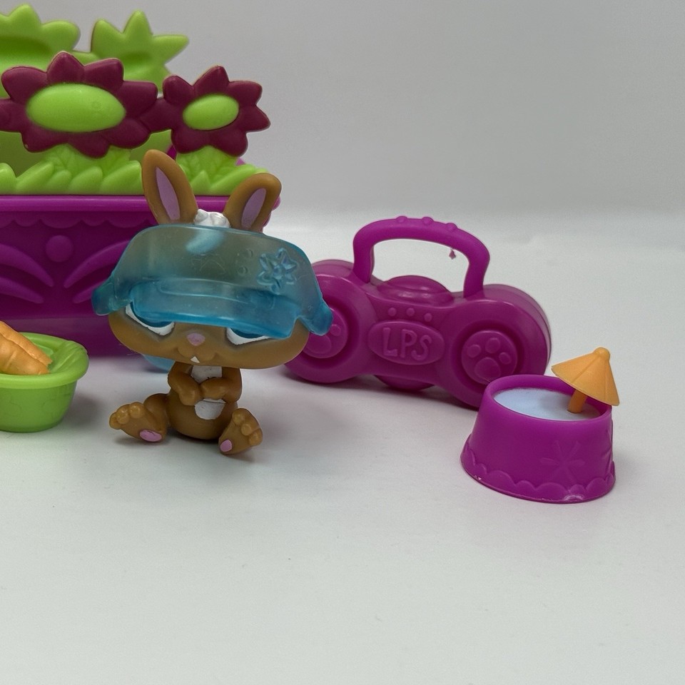 PICNIC TIME PETS #219 220 221 - Authentic Littlest Pet Shop - Hasbro ...
