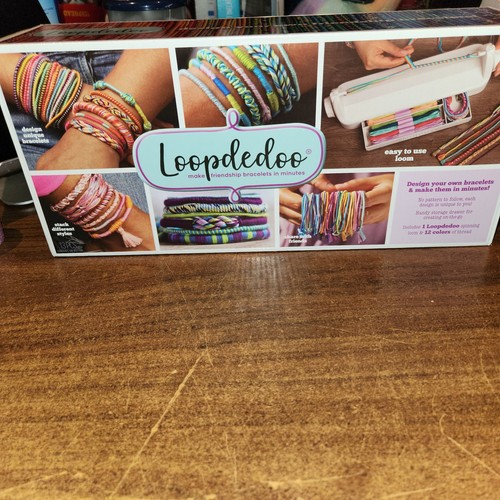 NEW Loopdedoo Friendship Bracelet Maker - 1 Spinning Loom & 12 Colors ...