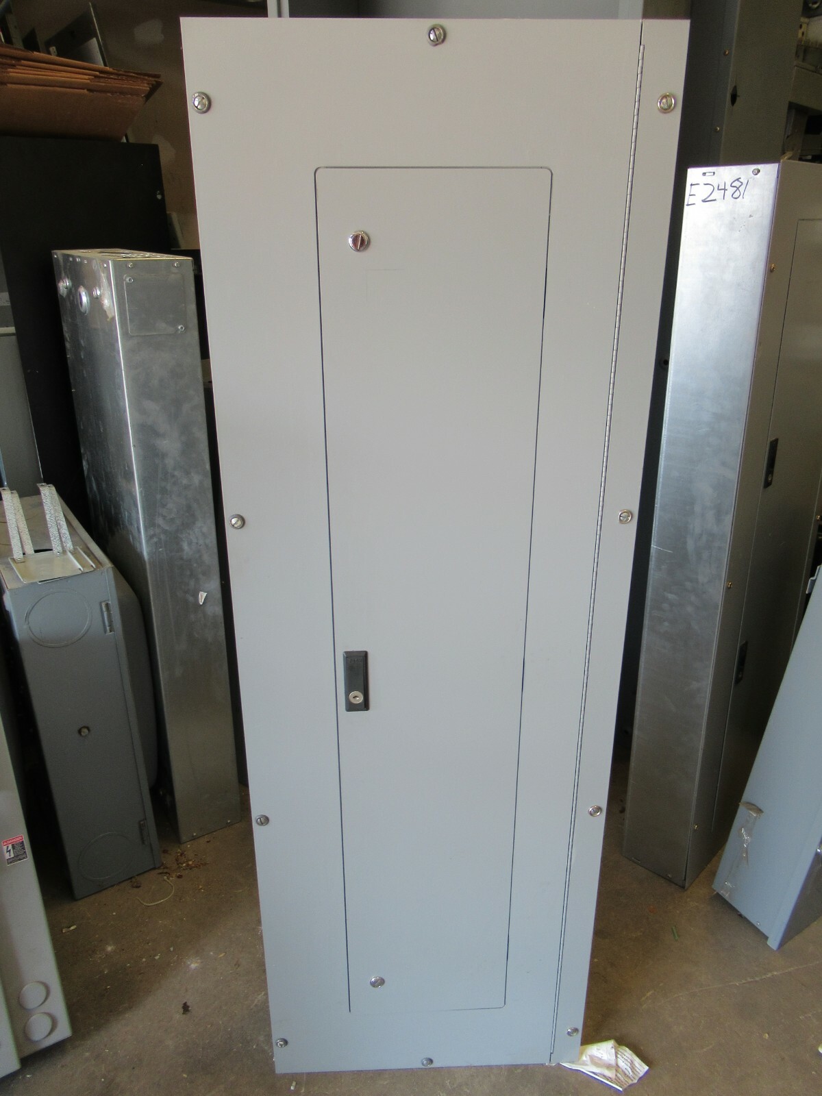 Cutler Hammer PRL1A Panelboard ED3125 MAIN BREAKER 120/208V 3PH4W 42CT ...