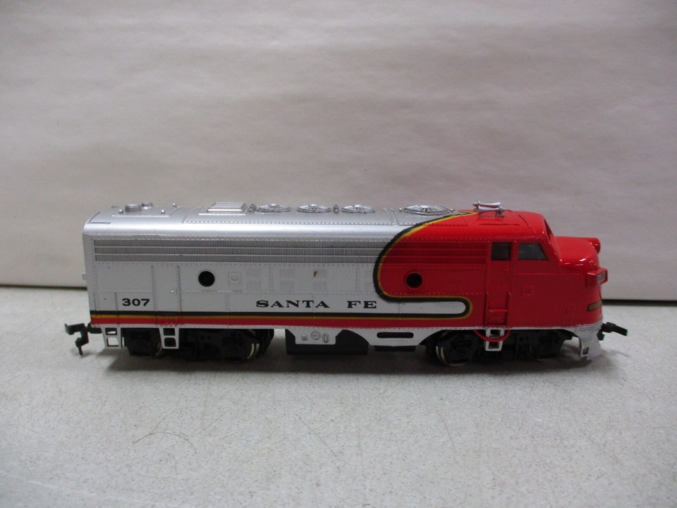 Bachmann Santa Fe 307 Locomotive HO Scale | eBay
