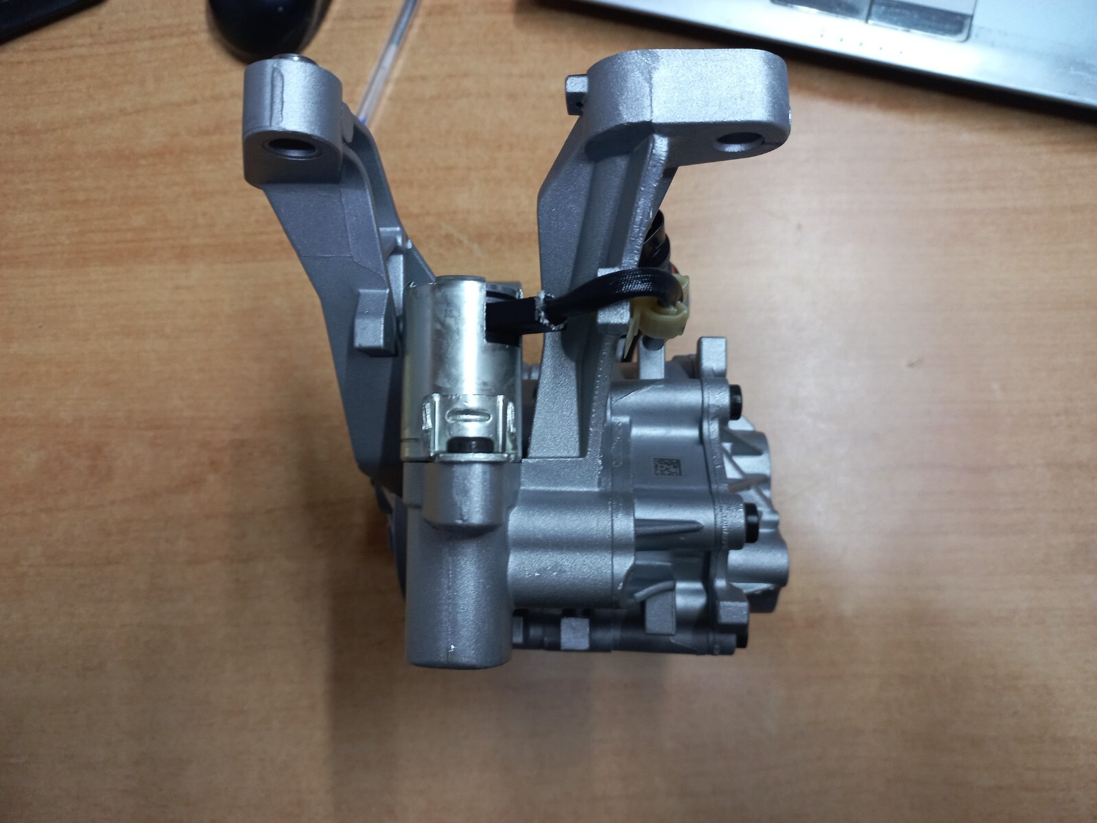 Jaguar / Land Rover 204DTA/D/F/H / PT204 2.0P / 2.0D OIL PUMP # OEM ...