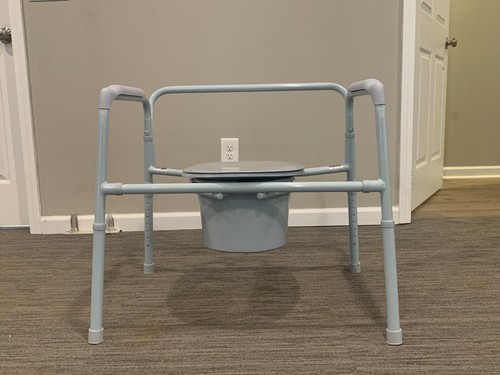 Commode Bariatric Chair for Toilet with Arms, Drive Medical 11117N-1 ...
