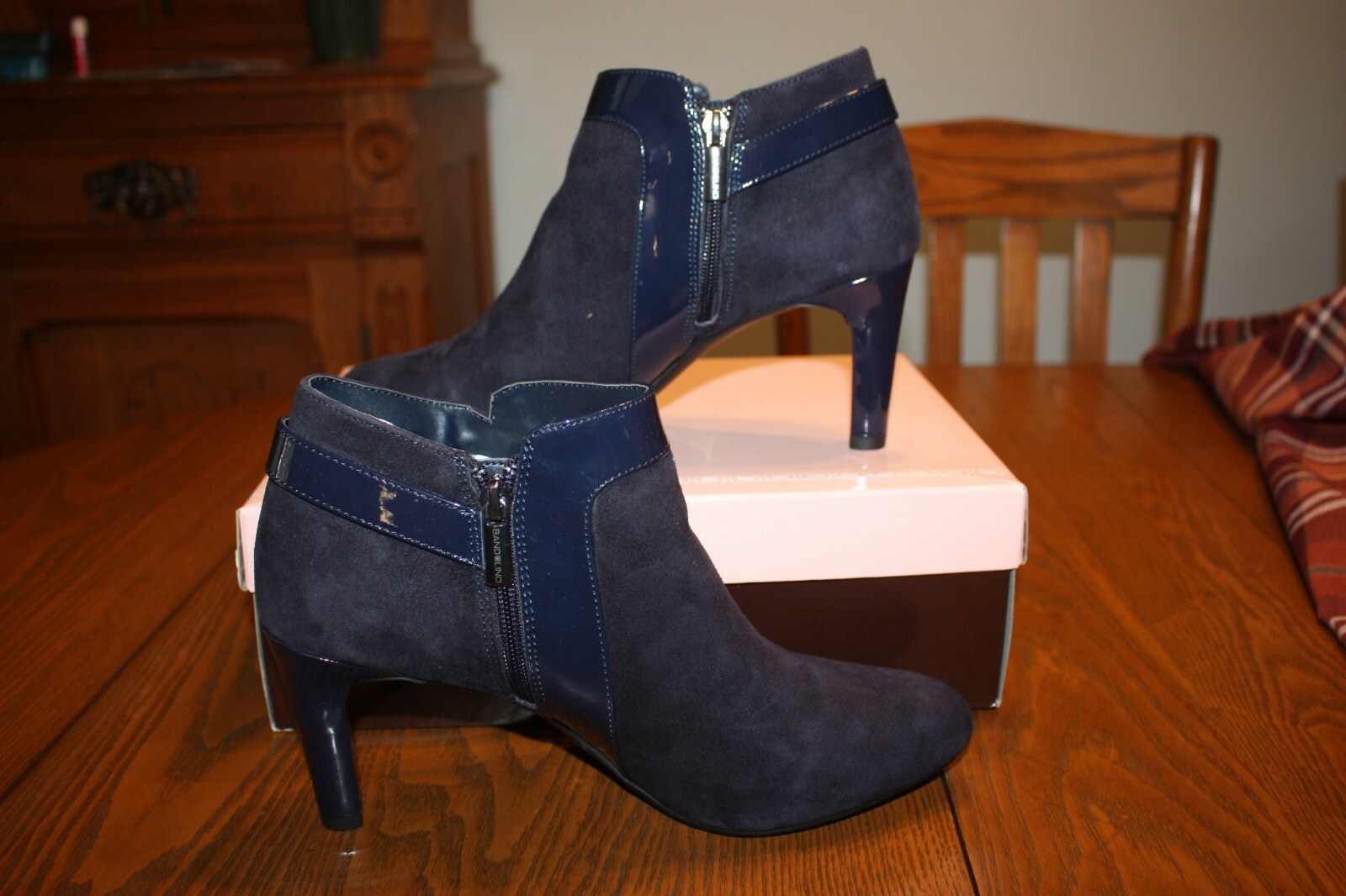 NEW BANDALINO LOMAN Navy BOUJEE Booties Shooties Ankle Boot Dress ...