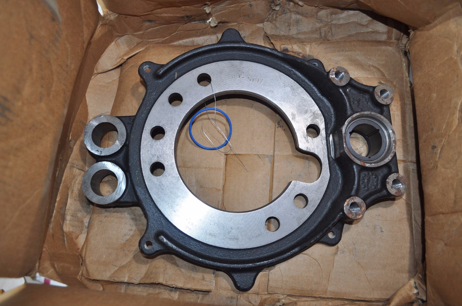 NEW Meritor Left Front Spider Brake Backing Plate Part# 3211 Y 5797 | eBay