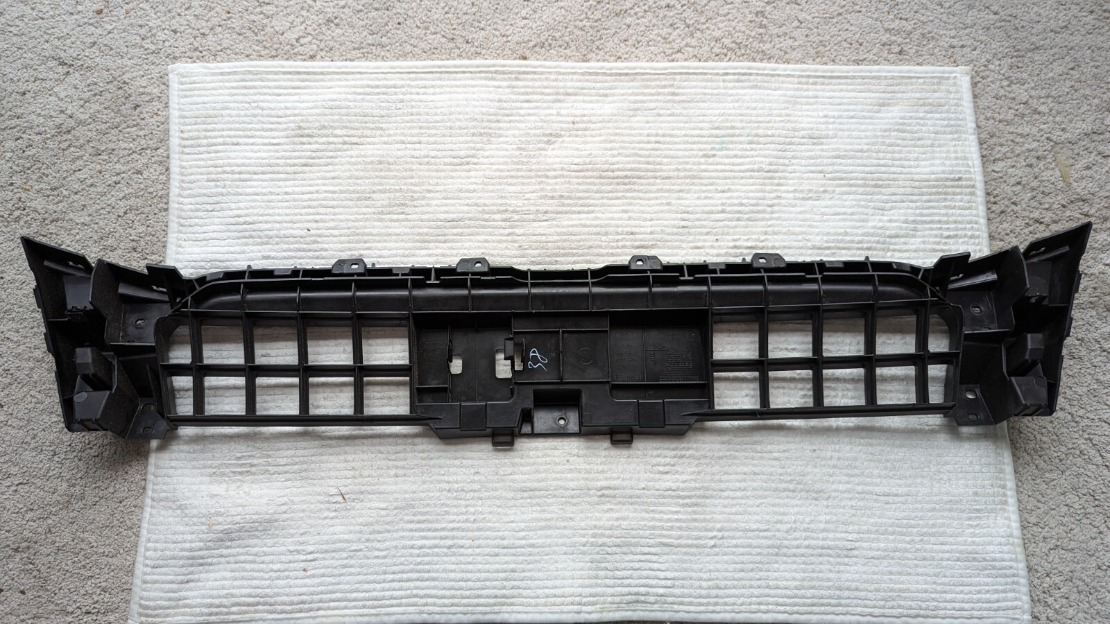 Genuine OEM Audi VW Plate 8R0853692B Striker Q5 8rb for sale online | eBay