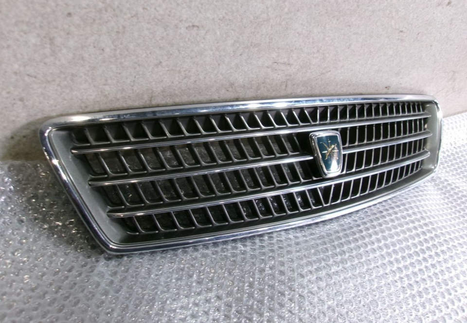 Toyota Chaser JZX100 GX100 Stock Front Grille 53111-22540 JDM OEM ...