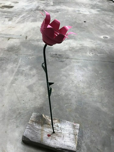 22" Handmade All Recycled Welded Metal Pink Rose Flower Rock Garden ...