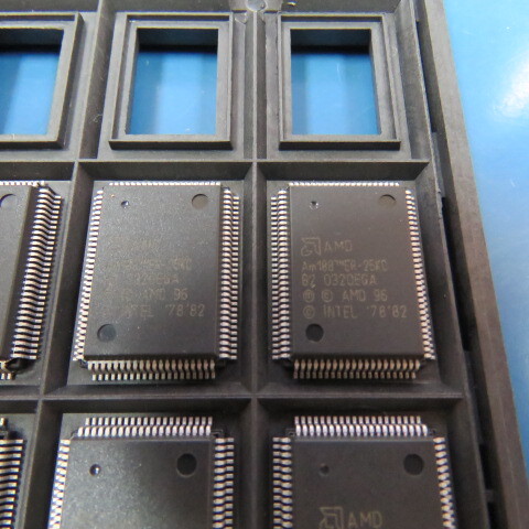 AMD AM188ER-25KC Qty of 1 per Lot MCU 16-bit E86 CISC ROMLess 3.3V 100 ...