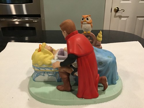 The Disney Collection Disney Magic Memories Sleeping Beauty LE Figure ...