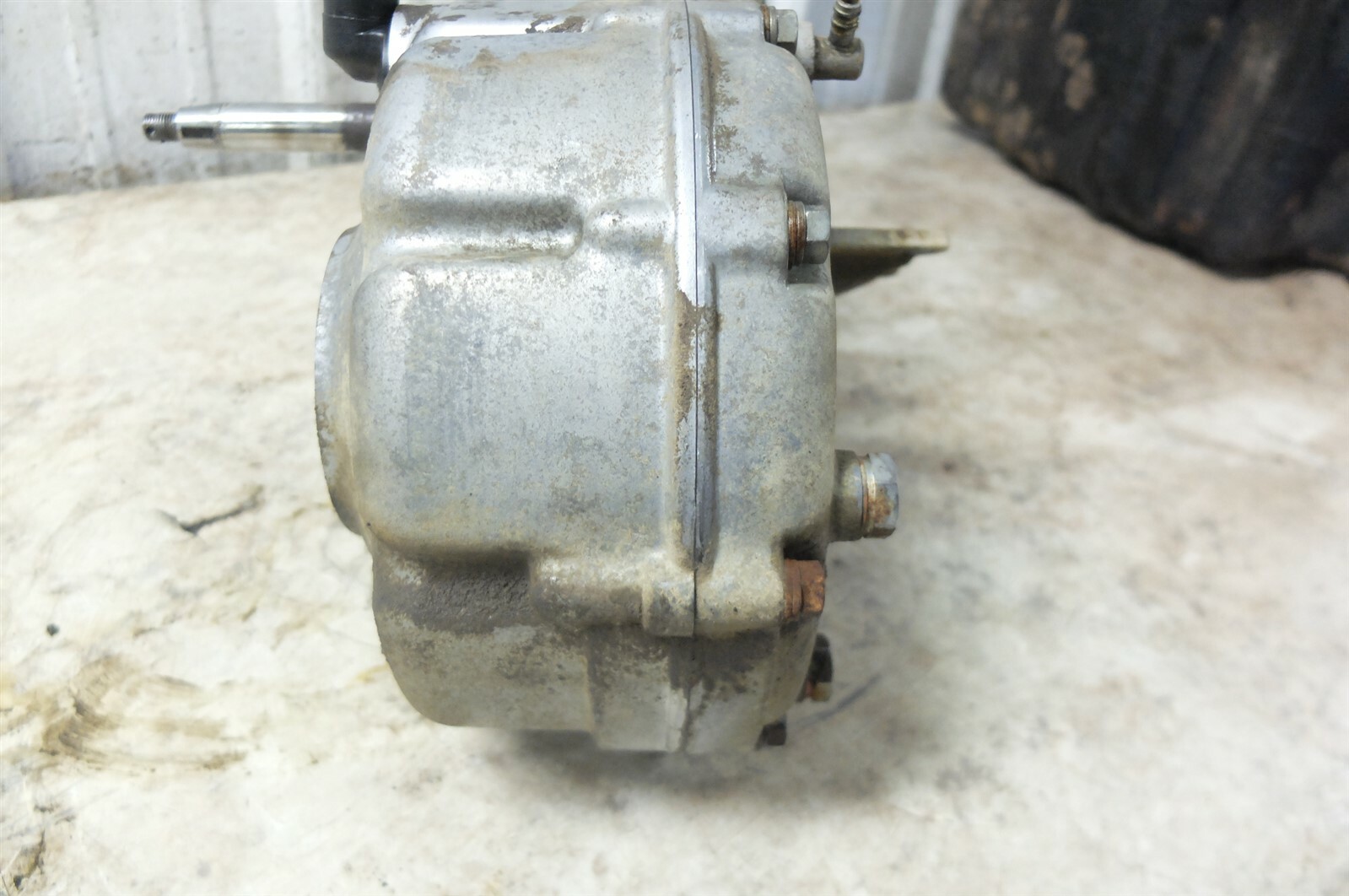 Yamaha Gas 2 Stroke Golf Cart G1 G 1 rear drive hub differential gear ...