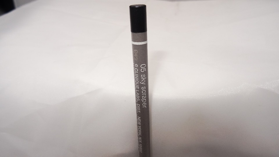 Clinique Superfine Liner For Eyes -05 Sky Scraper | eBay